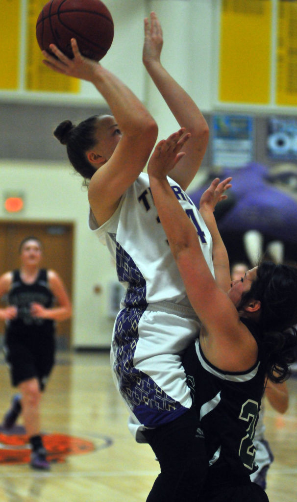 Lemoore vs Tehachapi Girls Basketball | Gallery | hanfordsentinel.com