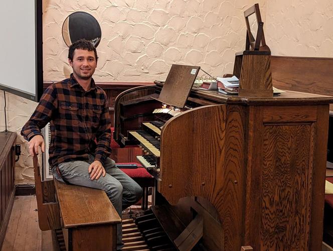'It deserves to be played': Musician plays pipe organ at two Hanford ...