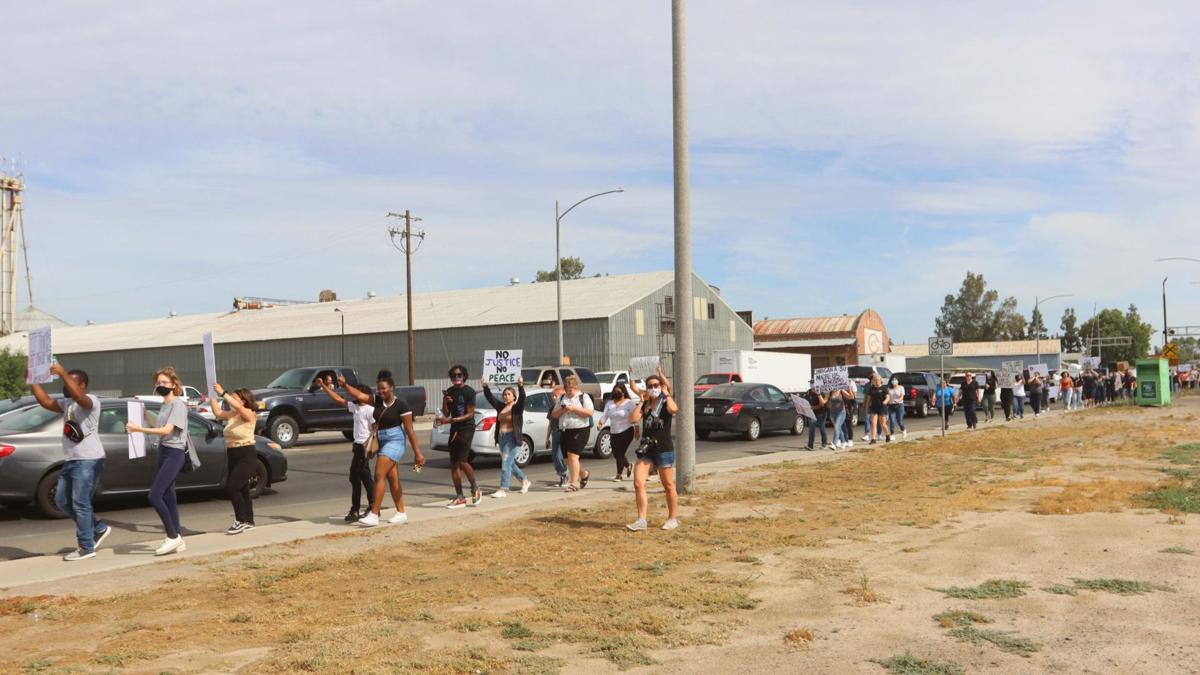 Lemoore holds peaceful BLM protest | News | hanfordsentinel.com