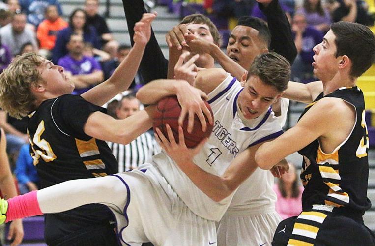 Lemoore Golden West basketball | Gallery | hanfordsentinel.com