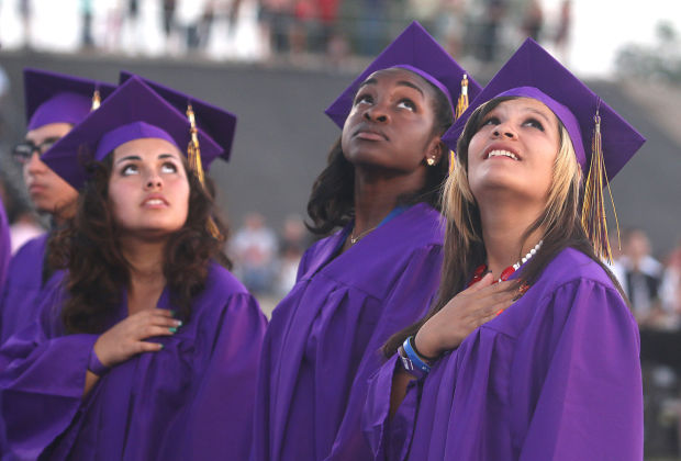 Lemoore High graduation | Gallery | hanfordsentinel.com