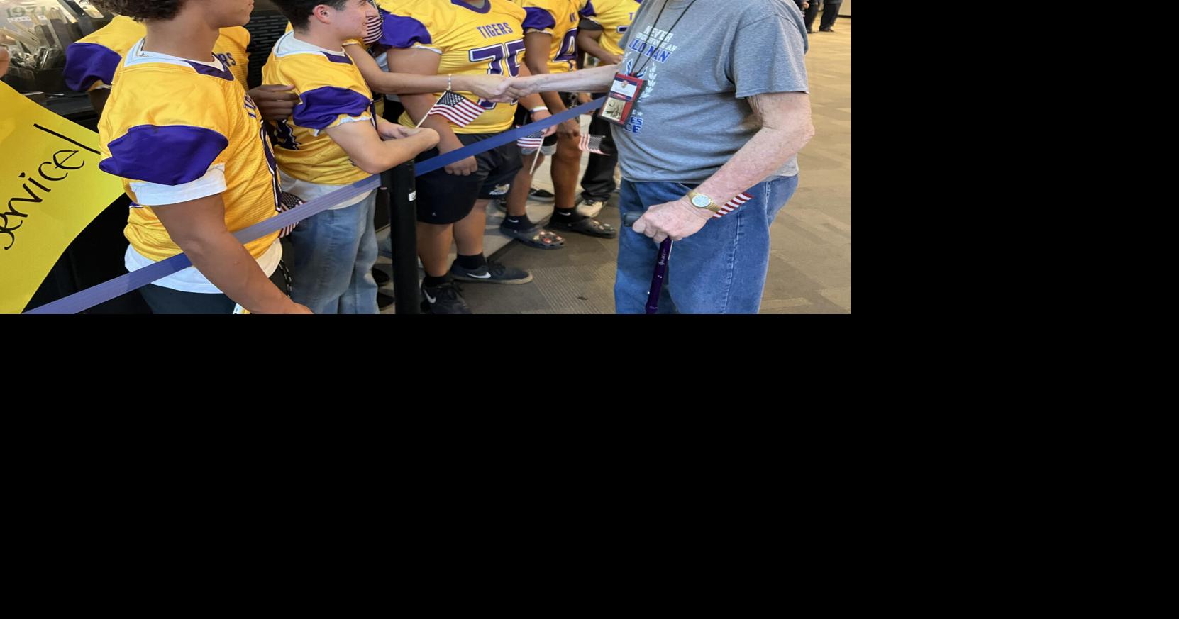 Tigers welcome home Honor Flight vets | Lifestyles | hanfordsentinel.com