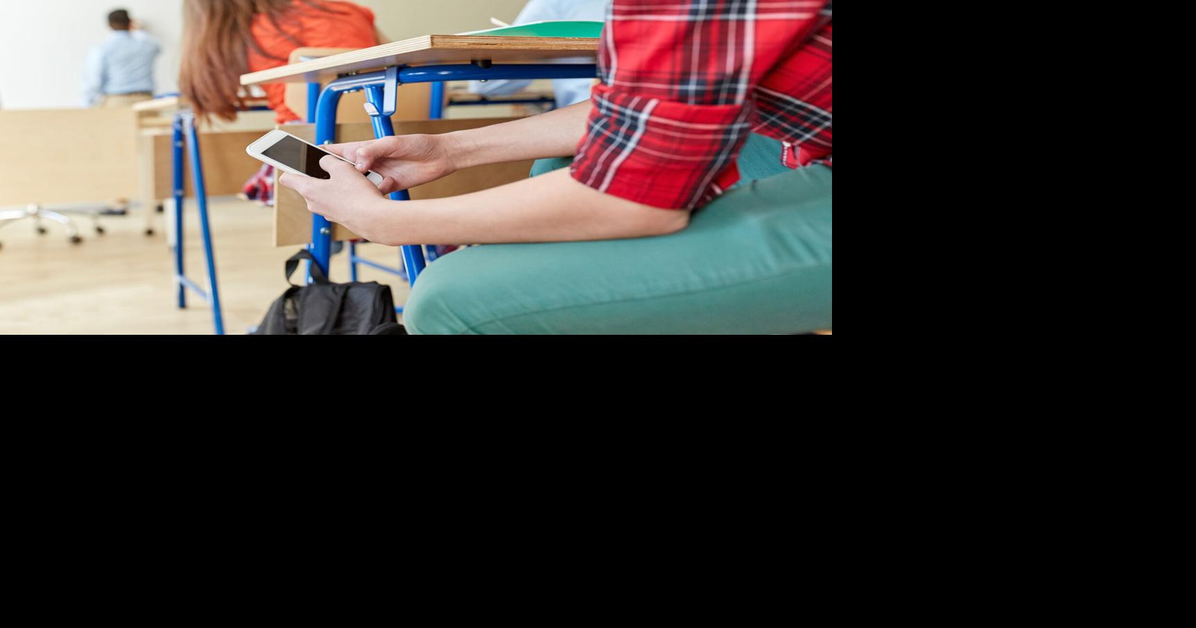 Statewide cellphone ban in Connecticut classrooms fails to make it to ...