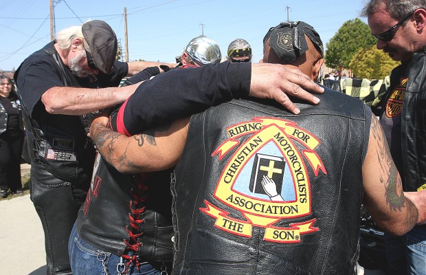 Bikers ‘blessed’ just in time for Easter | Local News | hanfordsentinel.com