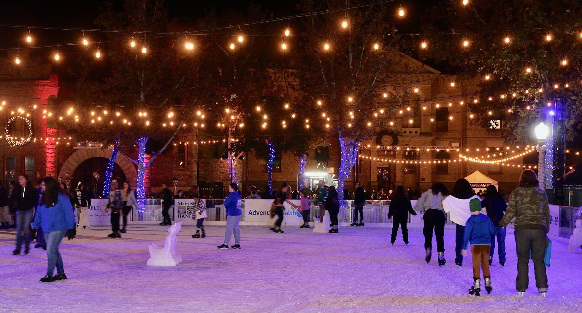 Hanford's Winter Wonderland wows crowds with snow, larger skating rink ...