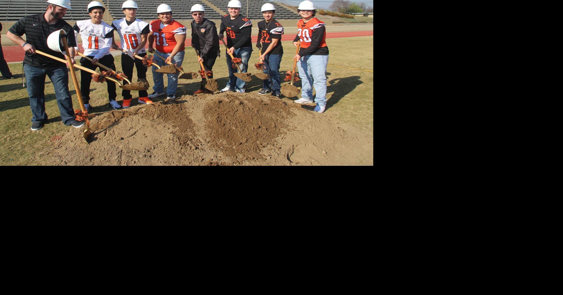 Selma High holds groundbreaking ceremony for football stadium | Selma ...