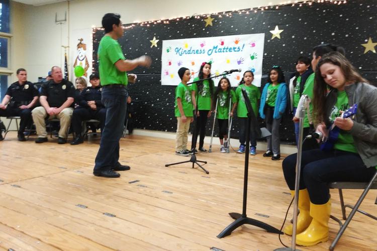 School hosts Kindness for Cops event | Local News | Selma / Kingsburg ...