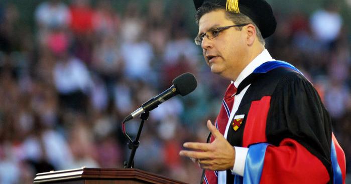 Castro to get $299K salary | Local News | hanfordsentinel.com