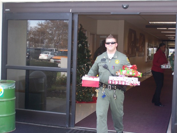Corcoran’s Secret Santas: Staff at prison give gifts to 250 kids ...