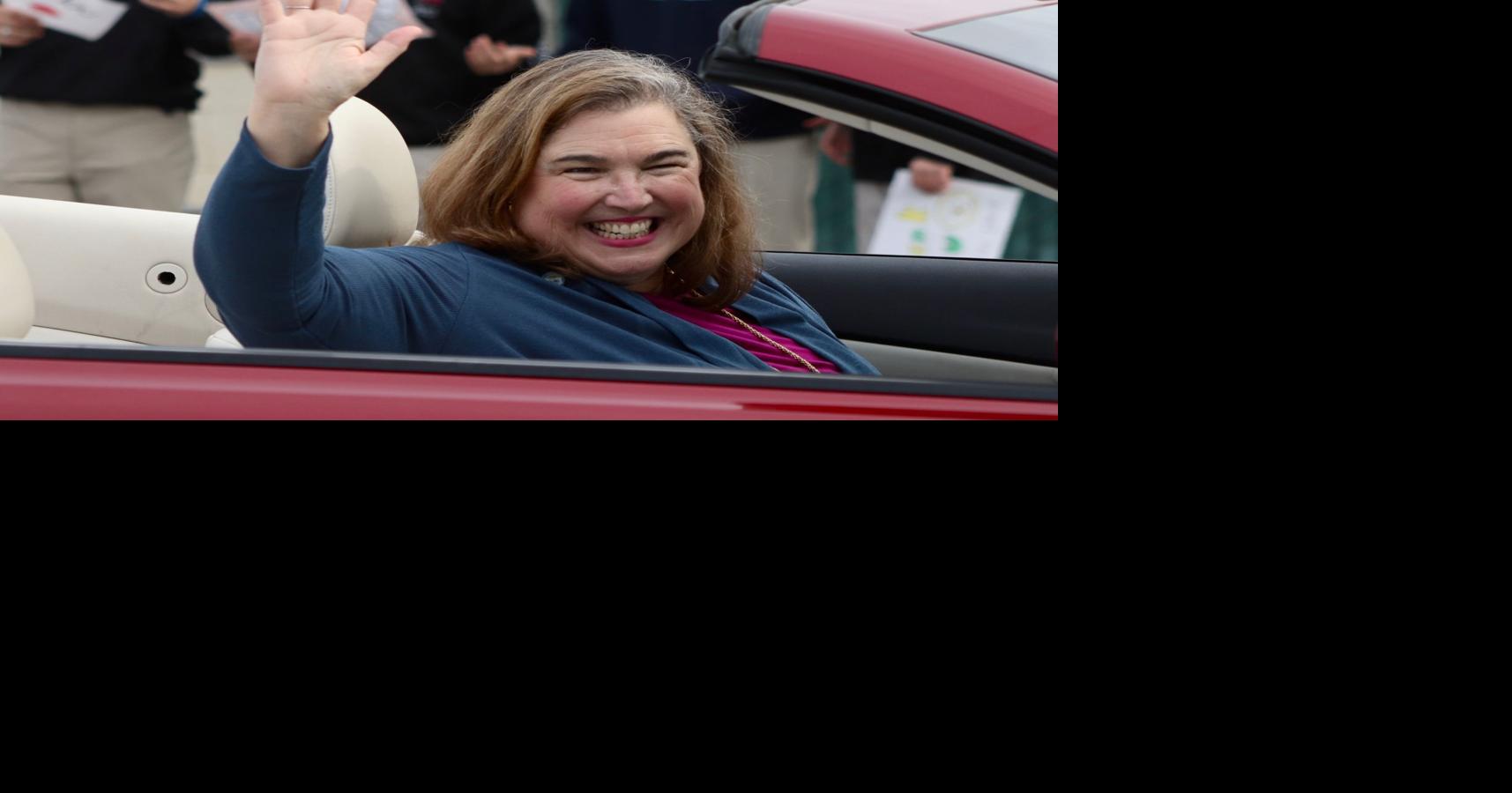 Second petition circulating to recall Hanford Vice Mayor Diane Sharp ...