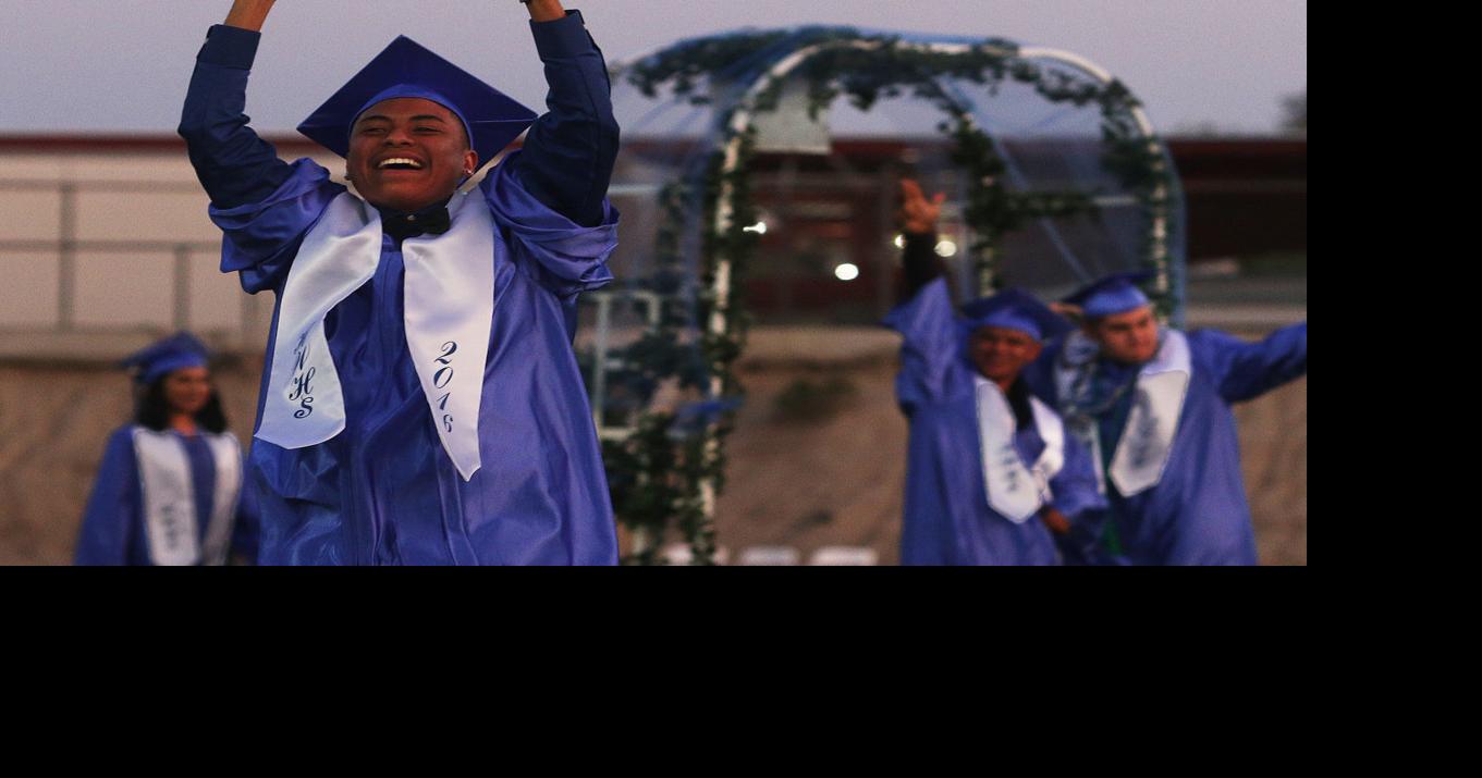 Hanford West High graduation | Gallery | hanfordsentinel.com