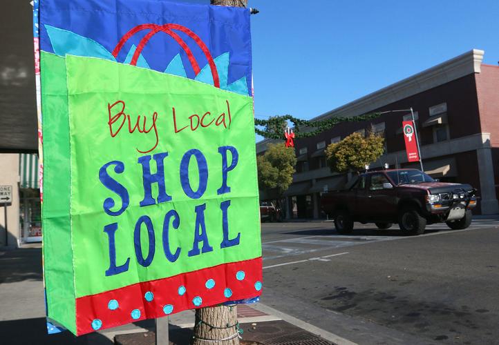 Downtown merchants hoping shoppers ‘think small’ on Saturday | Local ...