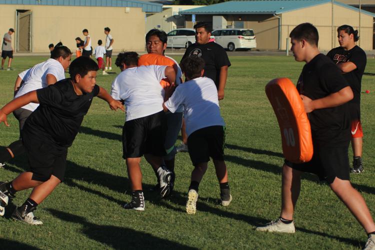Selma High hosts youth football camp | Sports | Selma / Kingsburg ...