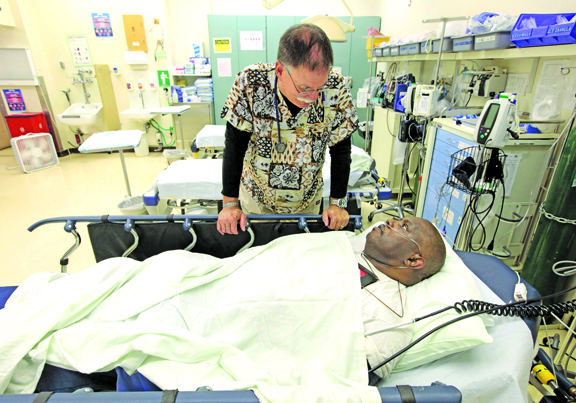 Pay soars for prison doctors under receiver | Local News ...