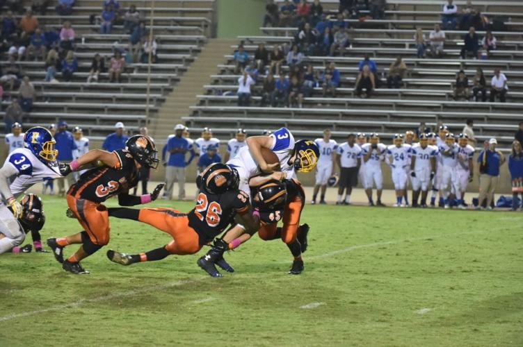 Selma football moves to 4-3 with victory over Exeter | Sports | Selma ...
