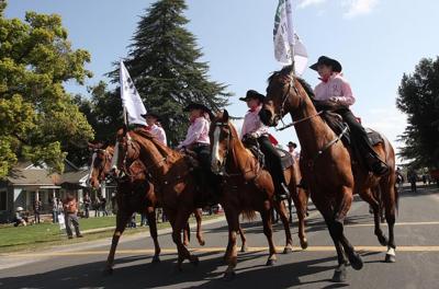 Laton parade, rodeo keeps cowboy traditions alive | Local News ...