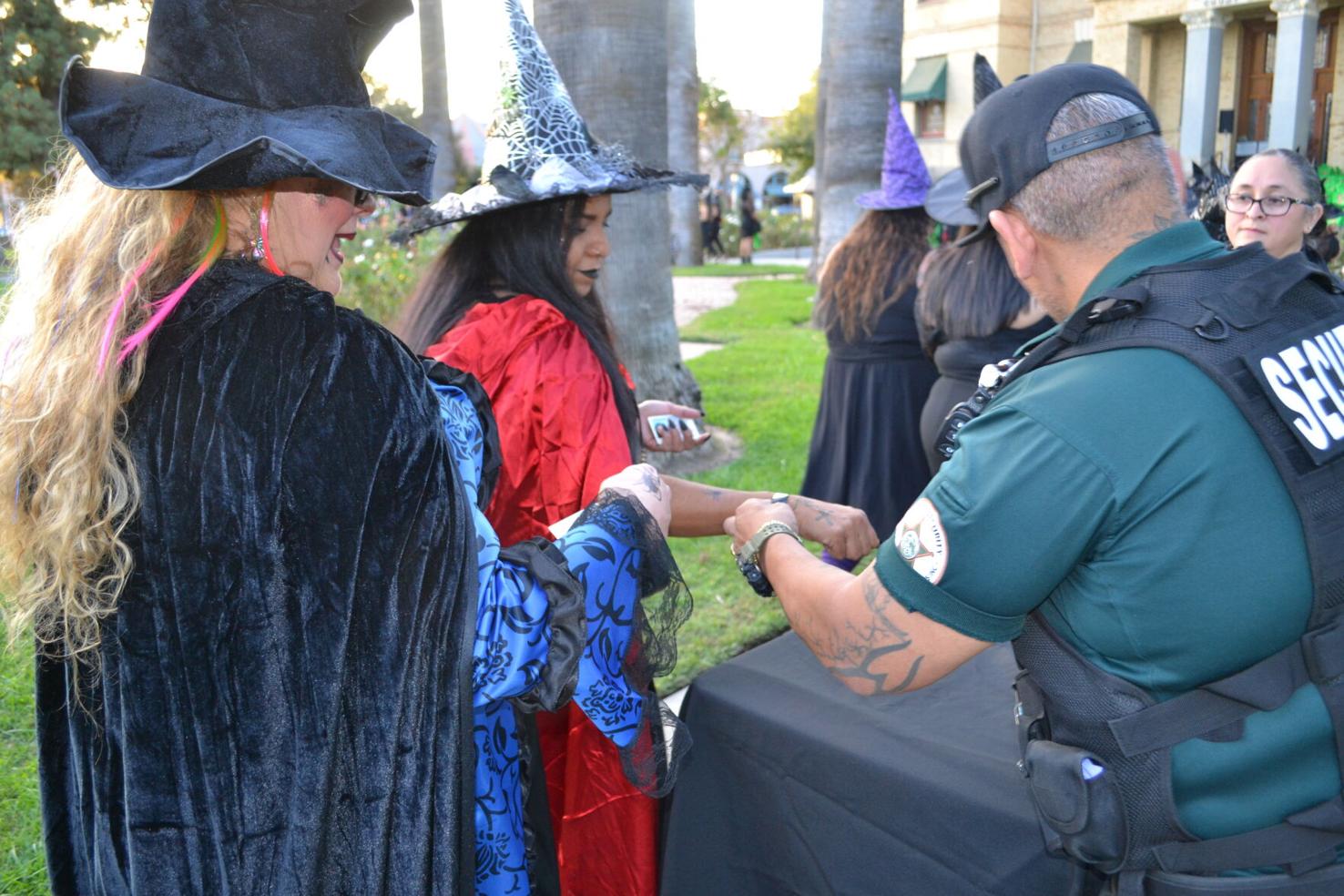 Walkin’ in a Witchy Wonderland: Witches Night Out dominates downtown ...