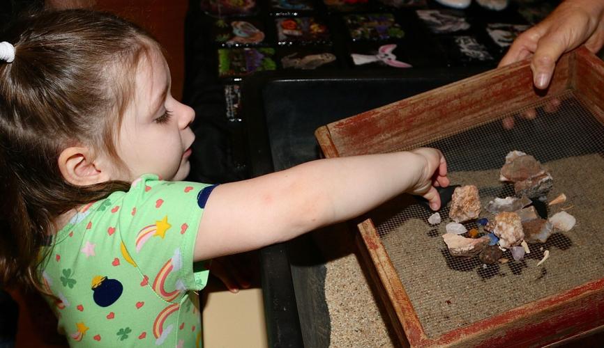 Rockhounds, collectors gather for Gem annd Mineral Show | Local News ...