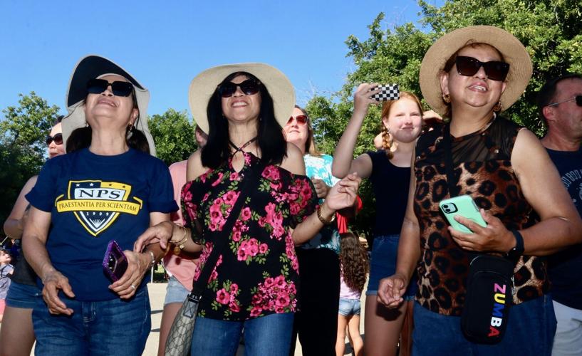 Gary Sinise & the Lt. Dan Band rock the crowd at NAS Lemoore ...