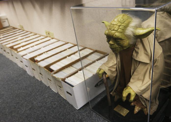 DJ's Collectables new shop | Gallery | hanfordsentinel.com