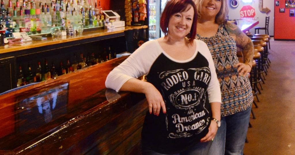 BIZ BEAT: Wrecking Bar settles into new Lemoore digs | Local News ...