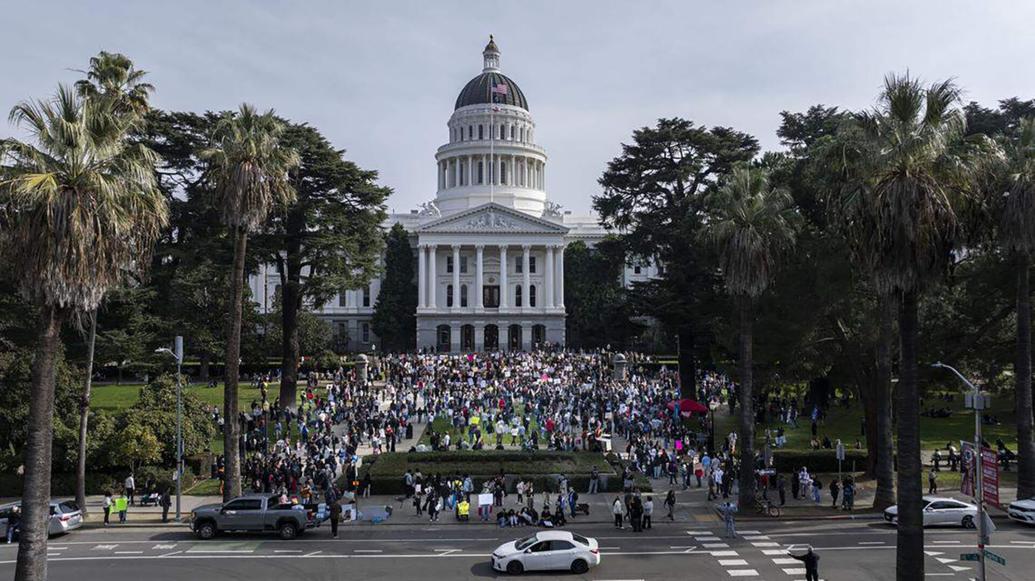 California Democrats advance anti-ICE bills, but friction emerges ...