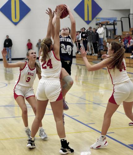 Titans rally past RV in district showdown | Sports | harborcountry-news.com
