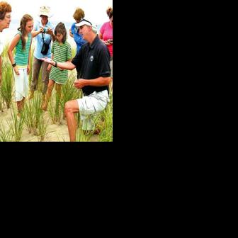 Naturalist explains the wonders of Weko Beach during tour | Features ...