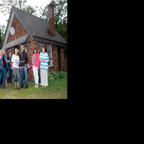 ‘Rubbish’ transformed into colorful treasures at Pink Lemon Studio ...