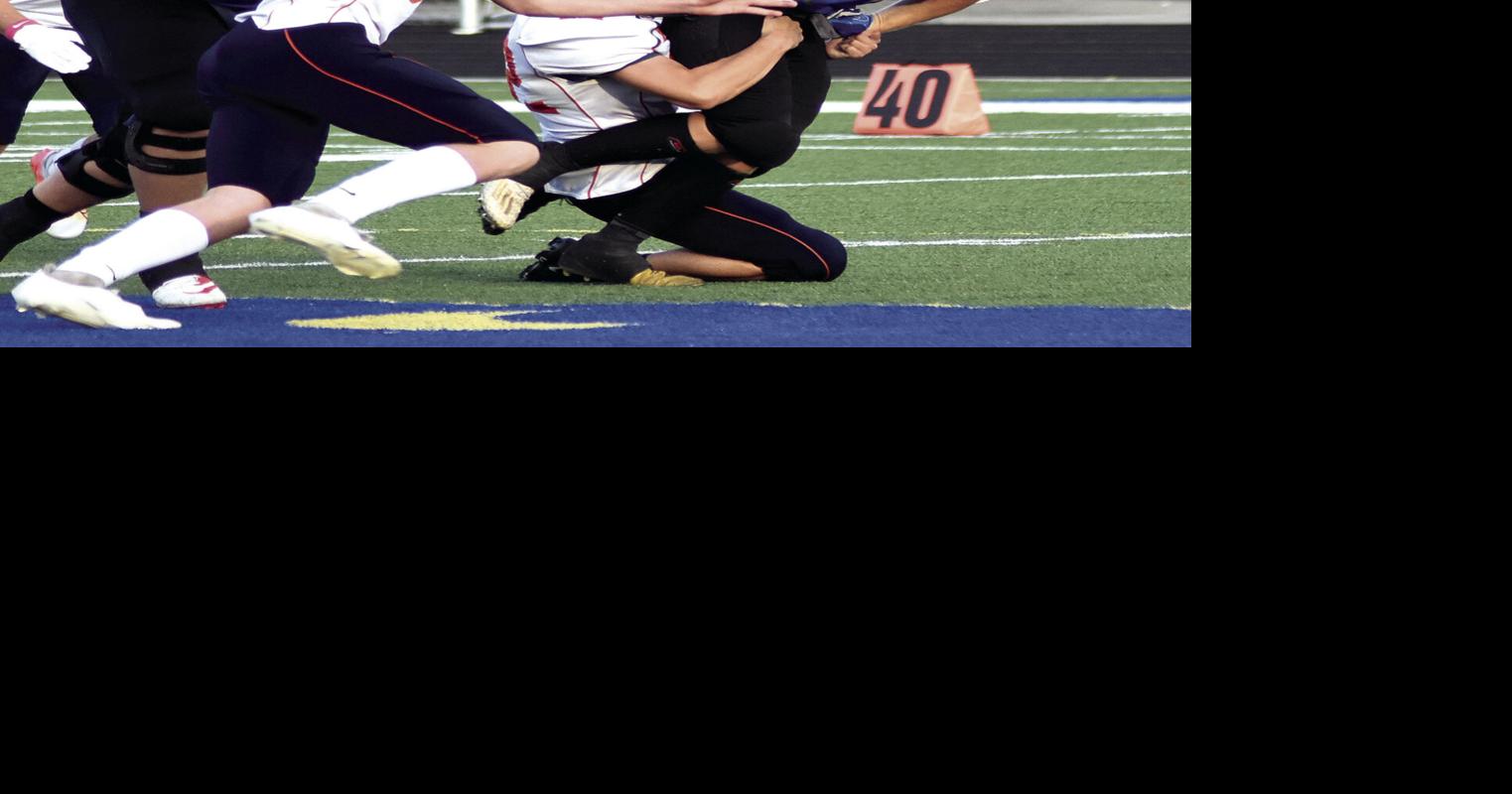 Bees top Red Arrow Raiders in co-op football team’s home opener ...