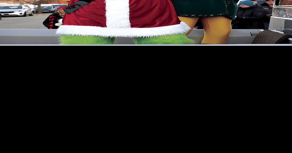 11 30 A1 Three Oaks Stroll 3 Grinch Buddy.jpg | | harborcountry-news.com