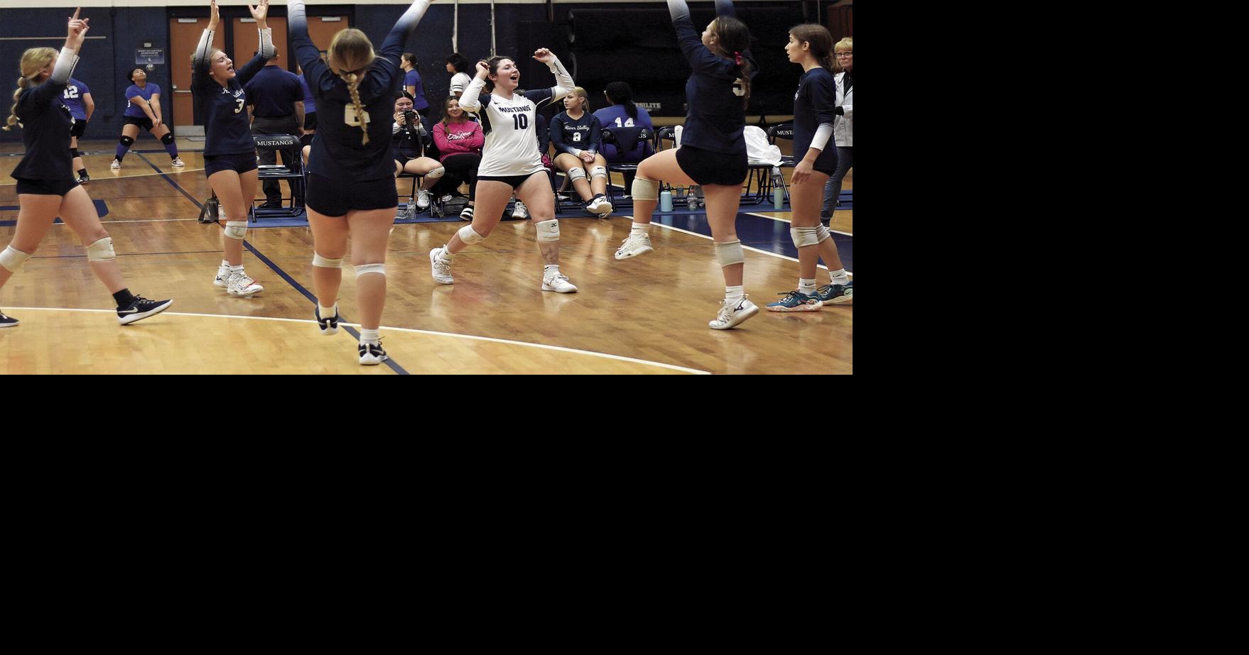 Mustang volleyball team wins league tournament | Sports | harborcountry ...