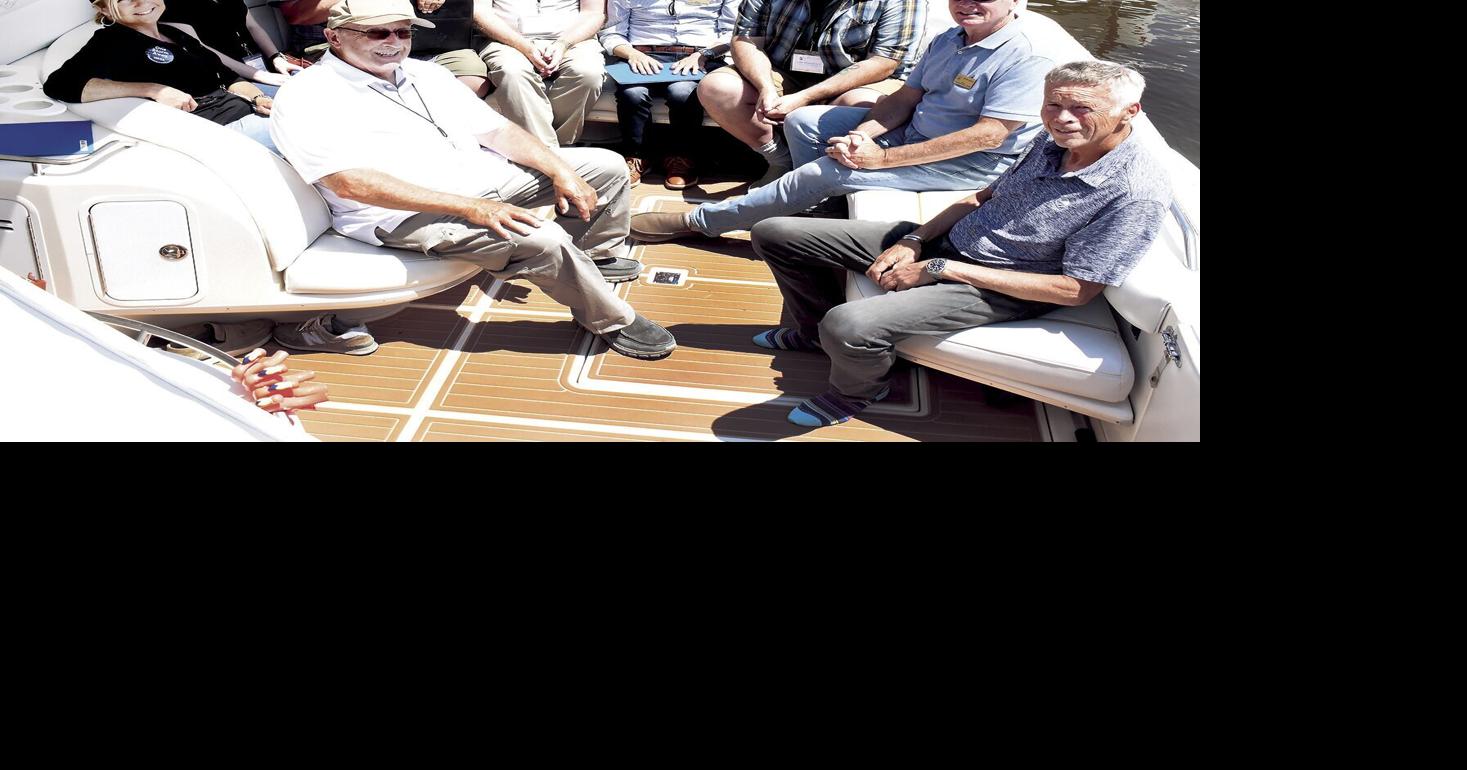 Coastal tour focuses on protecting the shoreline | News | harborcountry ...