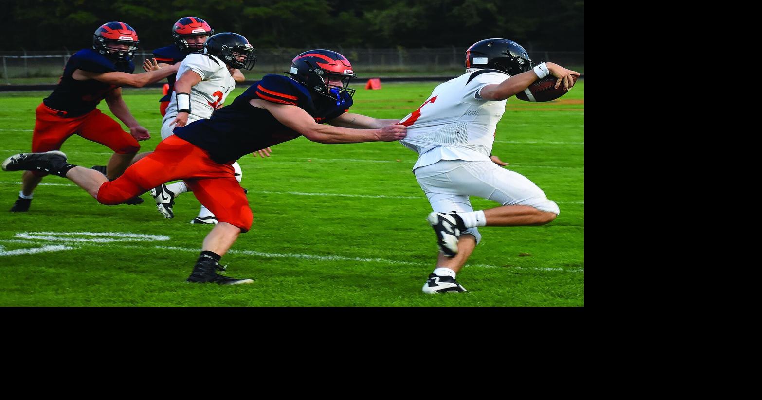 Bee football team tackles Fennville to go 3-1 | Sports | harborcountry ...