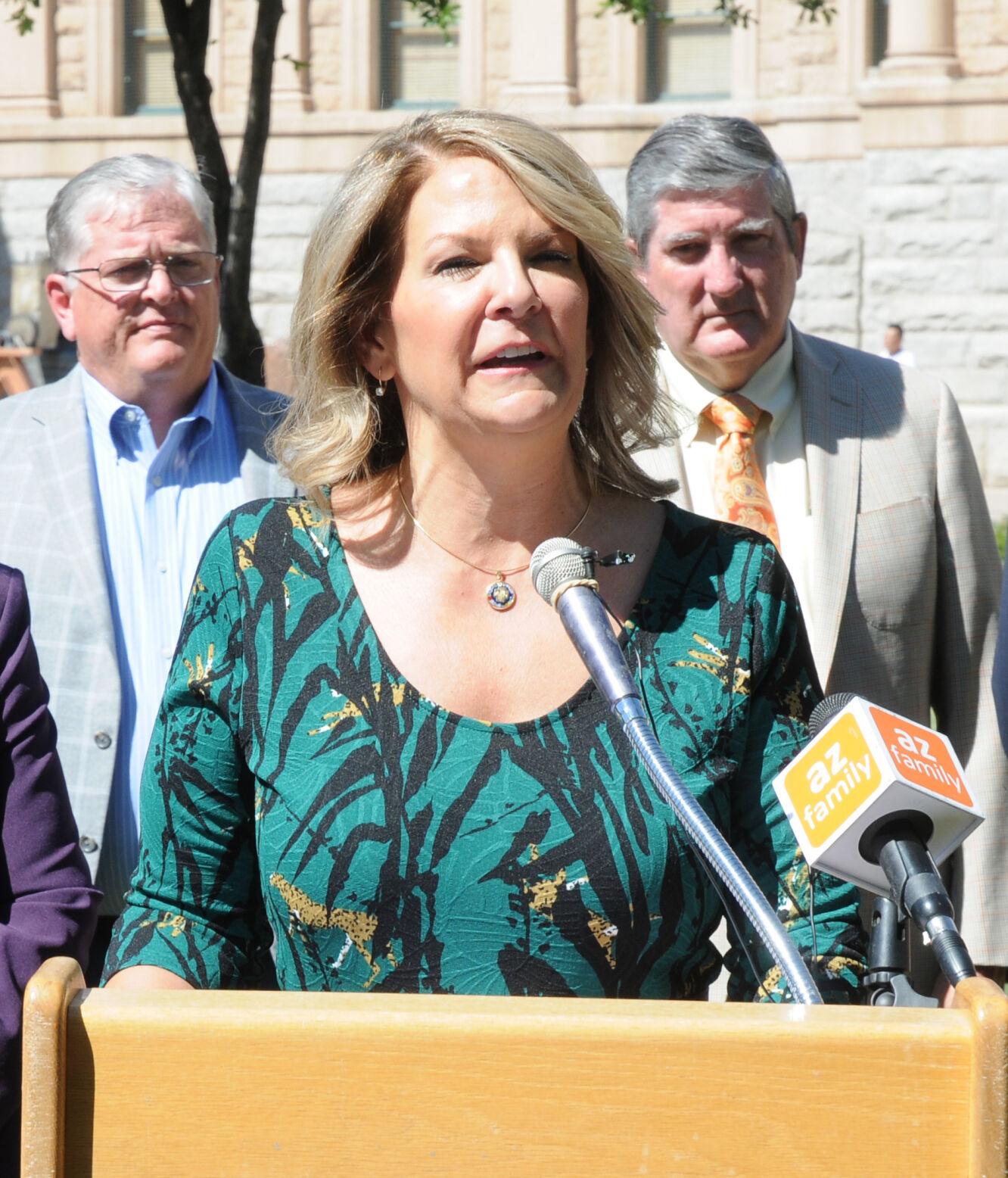 Gov’t lawyer argues for Arizona GOP Chair Kelli Ward's phone records ...