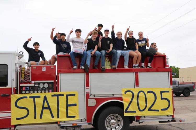 Parade honors Broncs’ boys’ volleyball team | Parker Sports ...