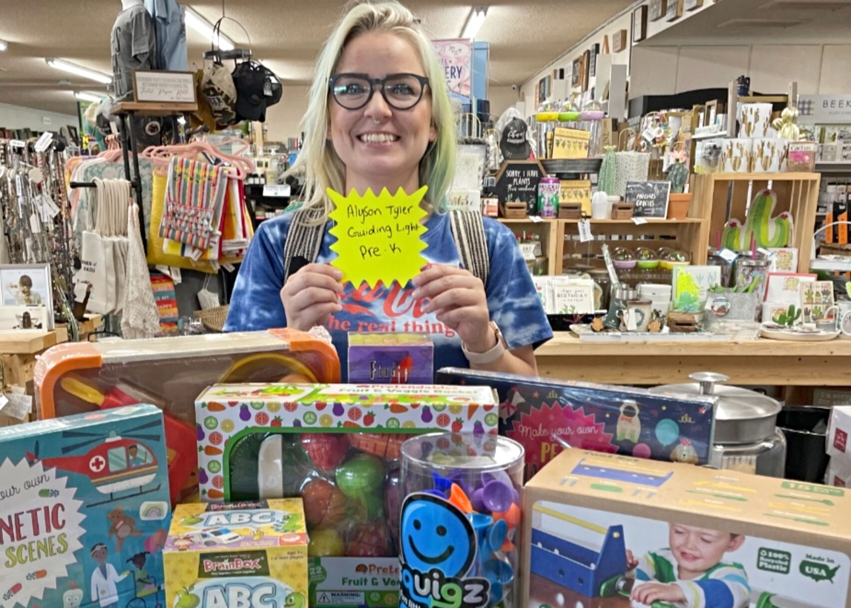 Downtown Havasu bookstore continues donation program for local teachers ...
