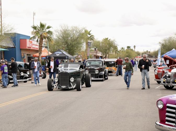 Classic cars line Main Street ahead of Havasu Deuces Car Show | Local ...