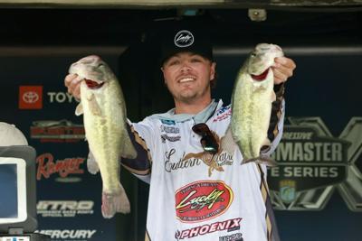 Andrew Loberg leads Day 1 at Lake Tenkiller with 17-9 bag ...