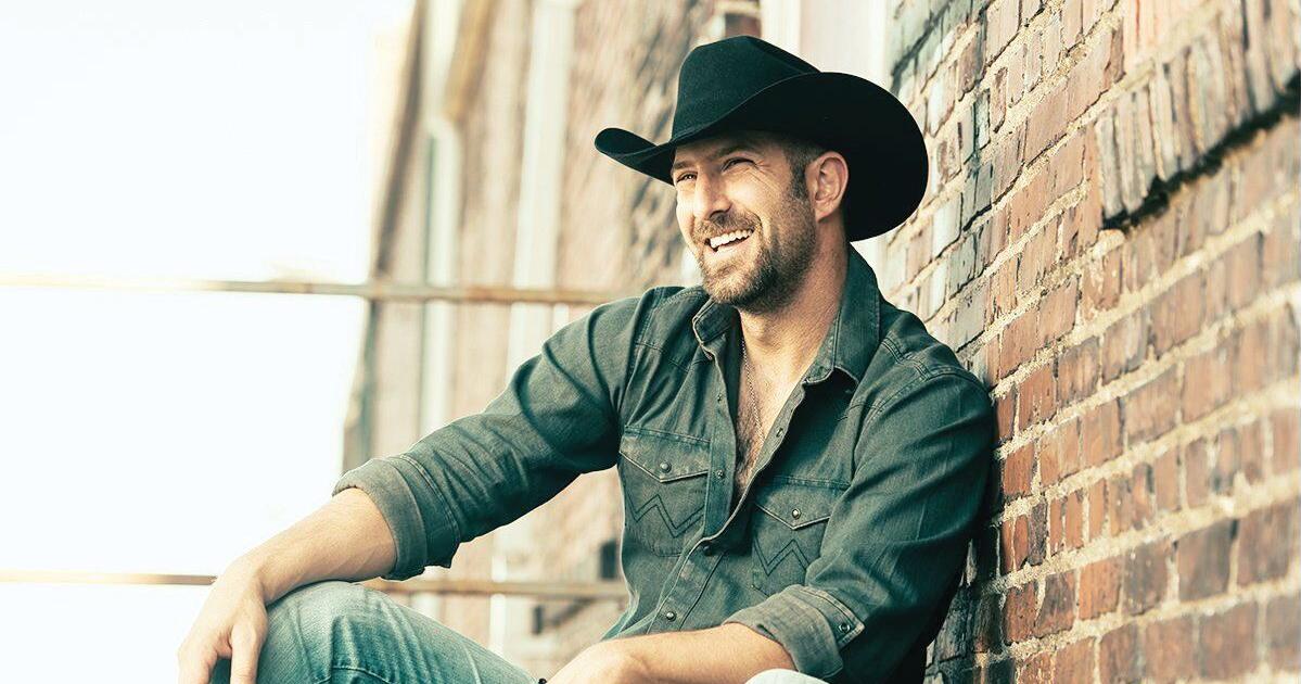 Buckstein to perform in free outdoor show | Archives | havasunews.com