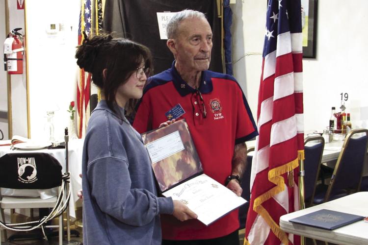Lake Havasu City VFW student essay winners progress to district-level ...