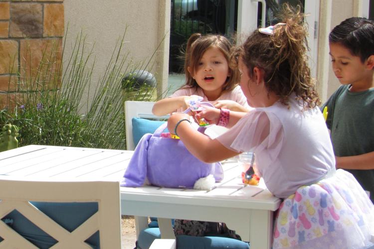 Senior residents, children enjoy egg hunt during Easter weekend ...