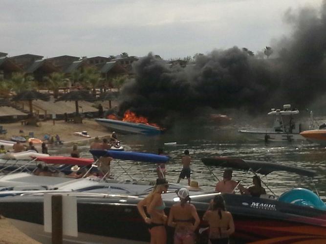 Boat fire near Topock | | havasunews.com