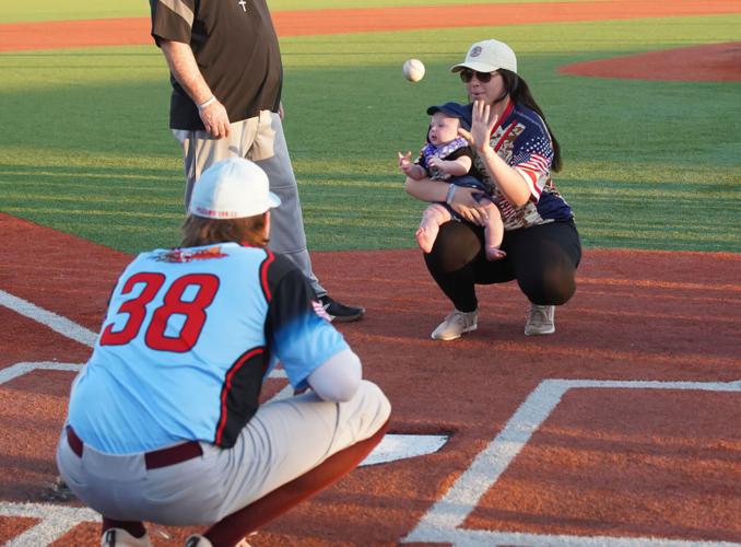 Havasu Heat Alumni, community come together for Treatch family | Local ...