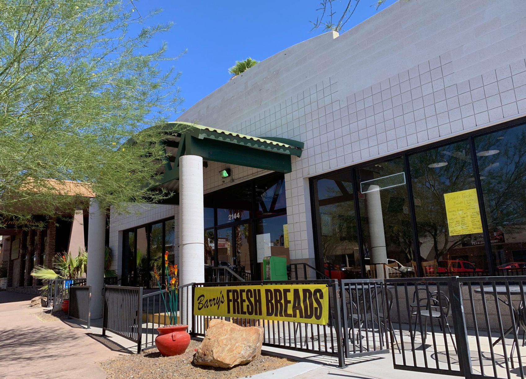 🚧 Havasu Tip List: The KAWS dining room to close next Monday for ...