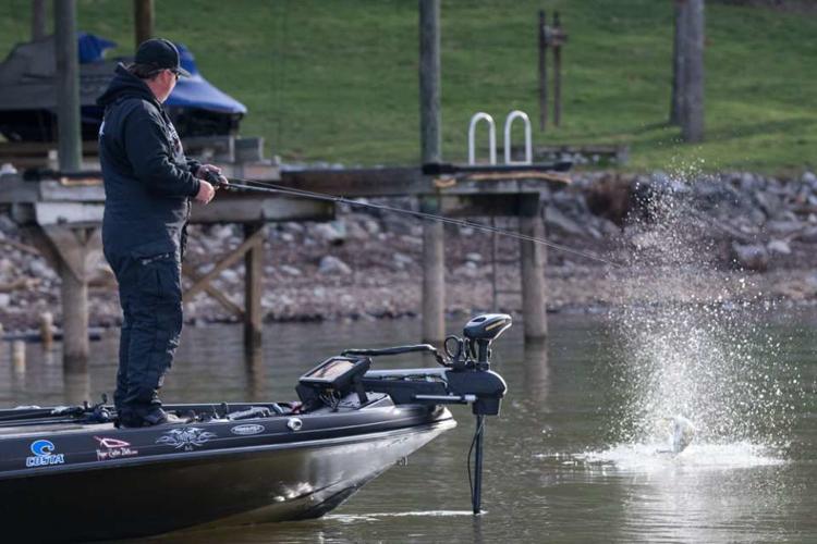 Havasu's Hawk in contention for world title entering final day of ...