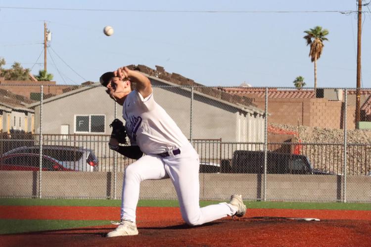 Knights baseball fall in playoffs | Local Sports News | havasunews.com