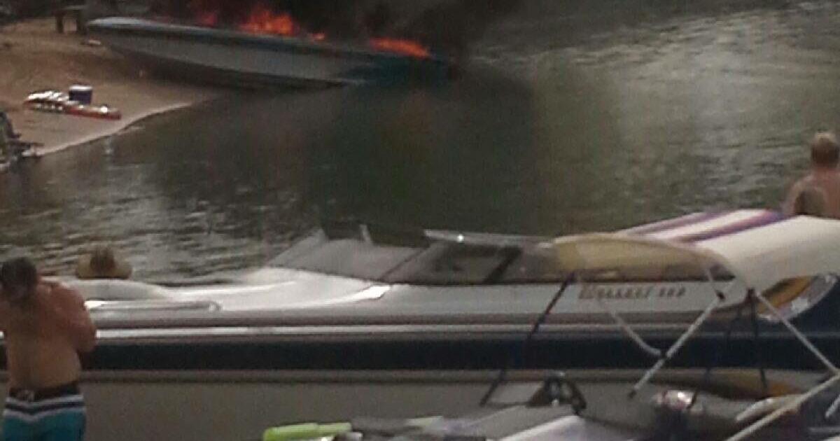 Boat fire near Topock | | havasunews.com