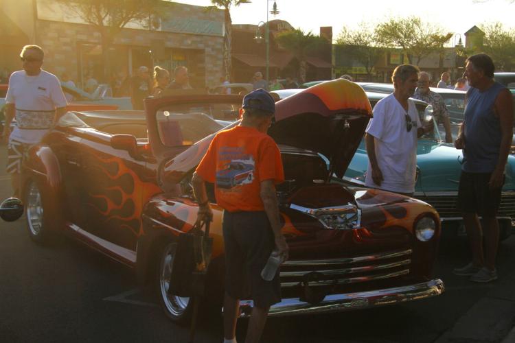 'Run' begins at sunset on Main Street | Galleries | havasunews.com