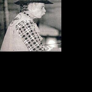 Pioneer, photographer Bob Bilderback dies at 71 | Local News Stories ...